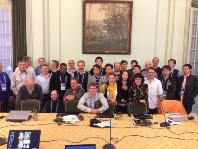 我校教师参加CCAMLR科学观察方案研讨会和生态系统监视与管理工作组会议